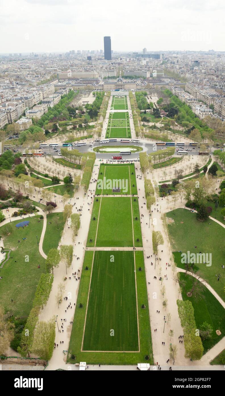 Parc Du Champ De Mars