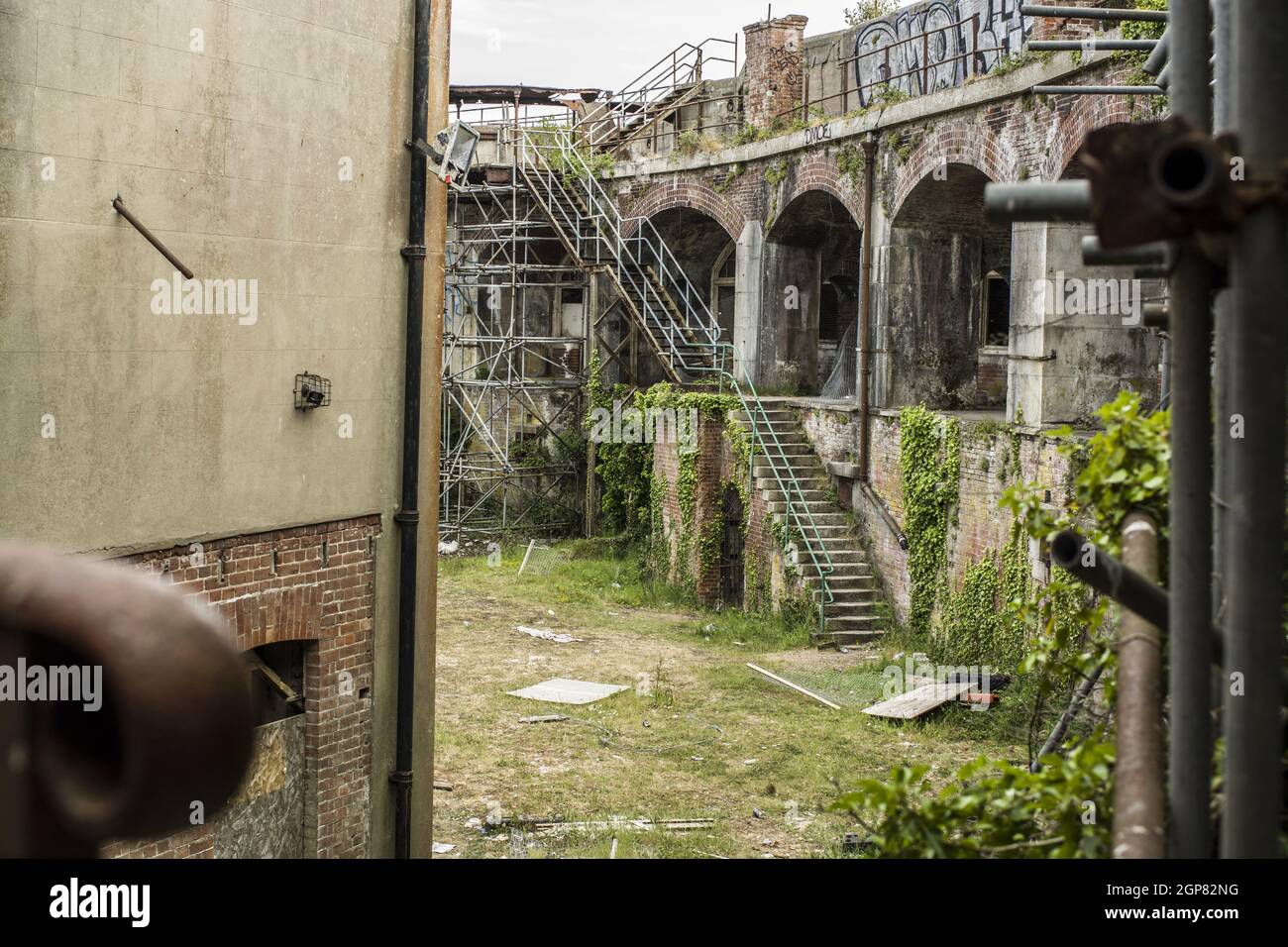 Fort Gilkicker at the East end of Stokes Bay, Gosport, Hampshire Stock ...