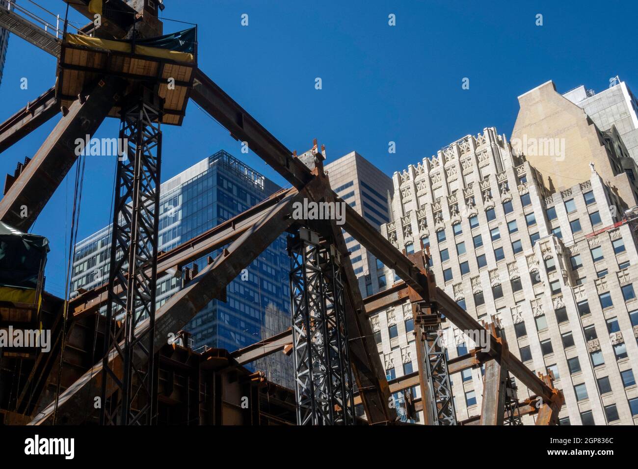 Construction Site Trusses at 270 Park Avenue, Entire Block supertall ...