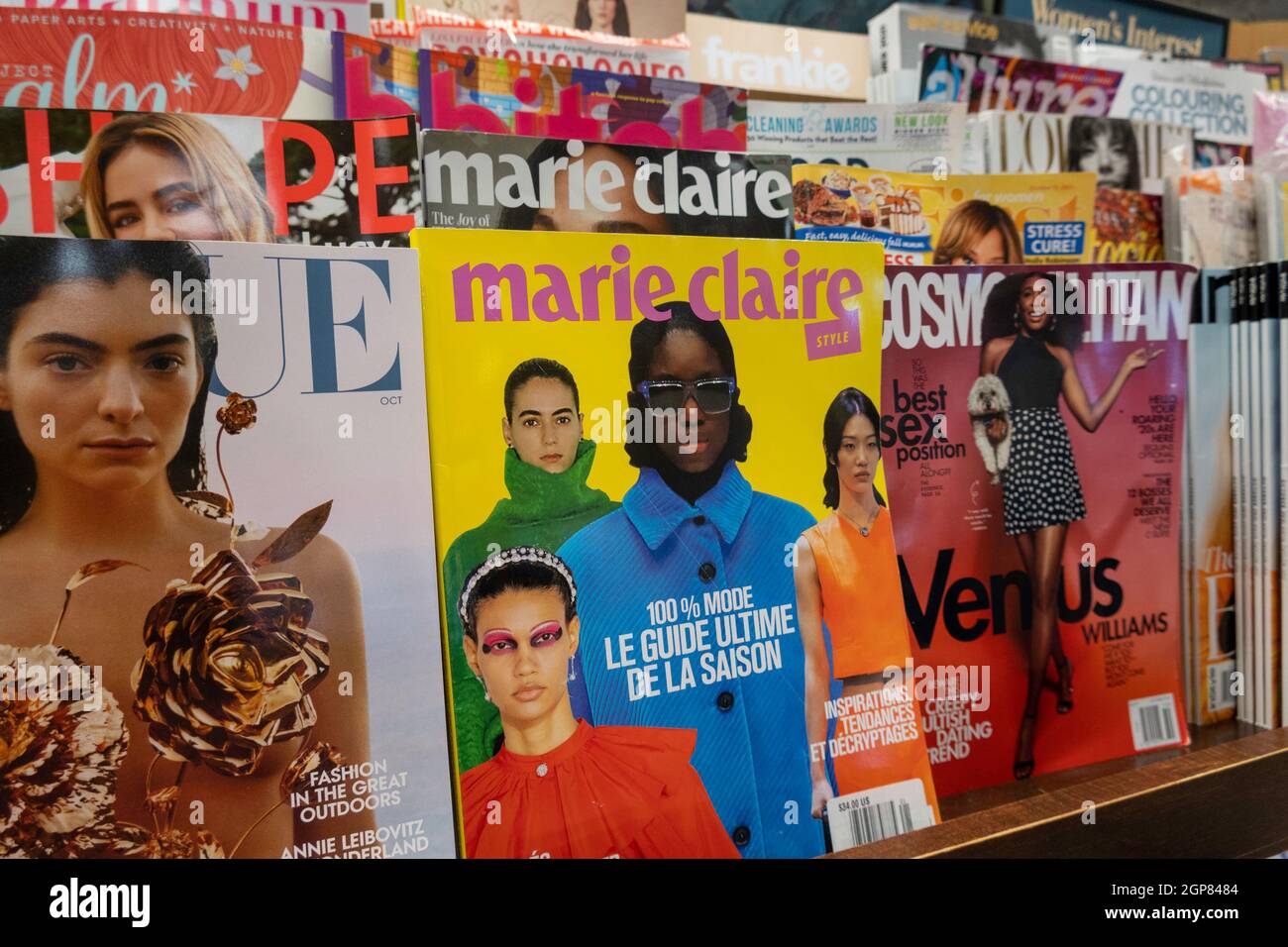 Magazine Stand Featuring Magazine Covers, NYC, US Stock Photo - Alamy