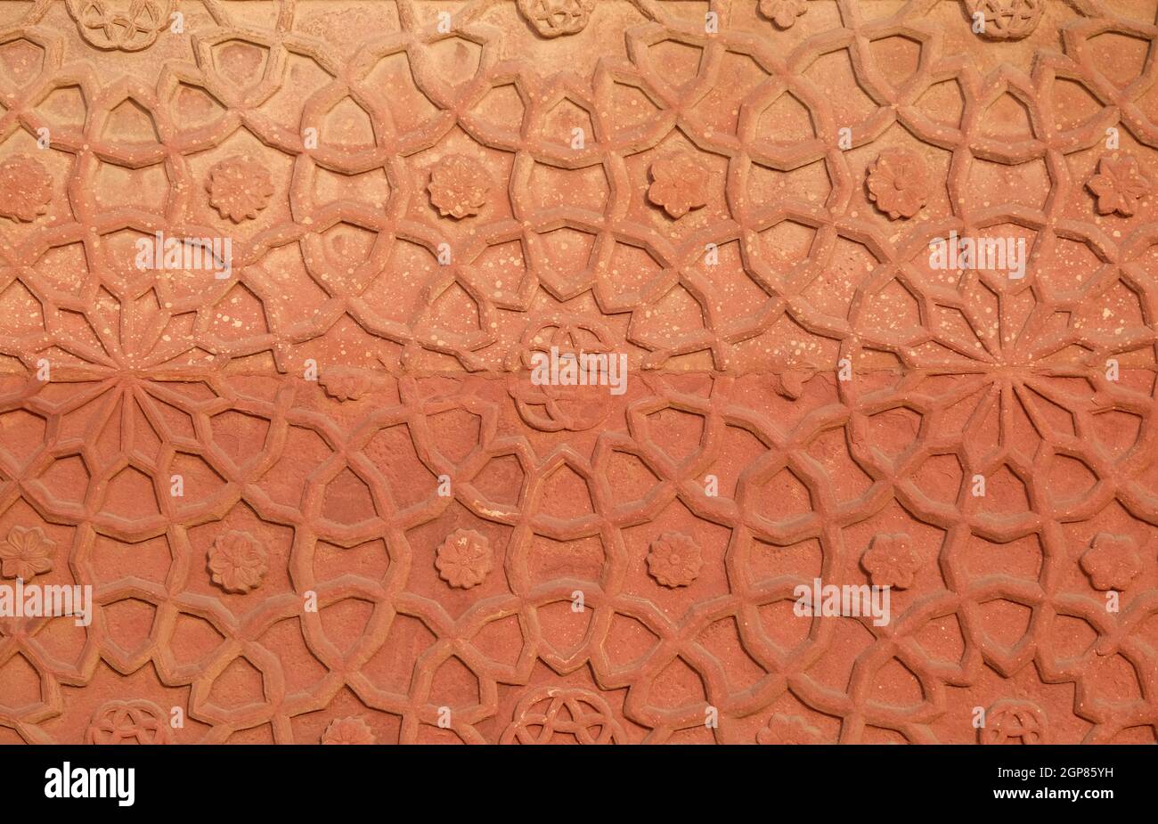 Stone pattern on a temple wall in Red Fort, Agra, UNESCO World heritage ...