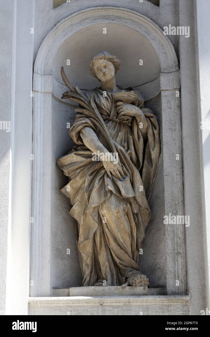 Saint lucy statue hi-res stock photography and images - Alamy