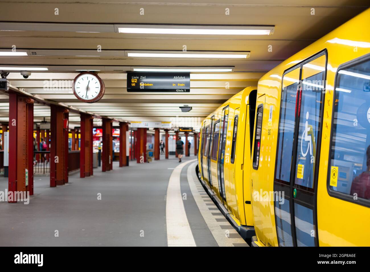 Modern subway. Yellow train at the station Stock Photo - Alamy