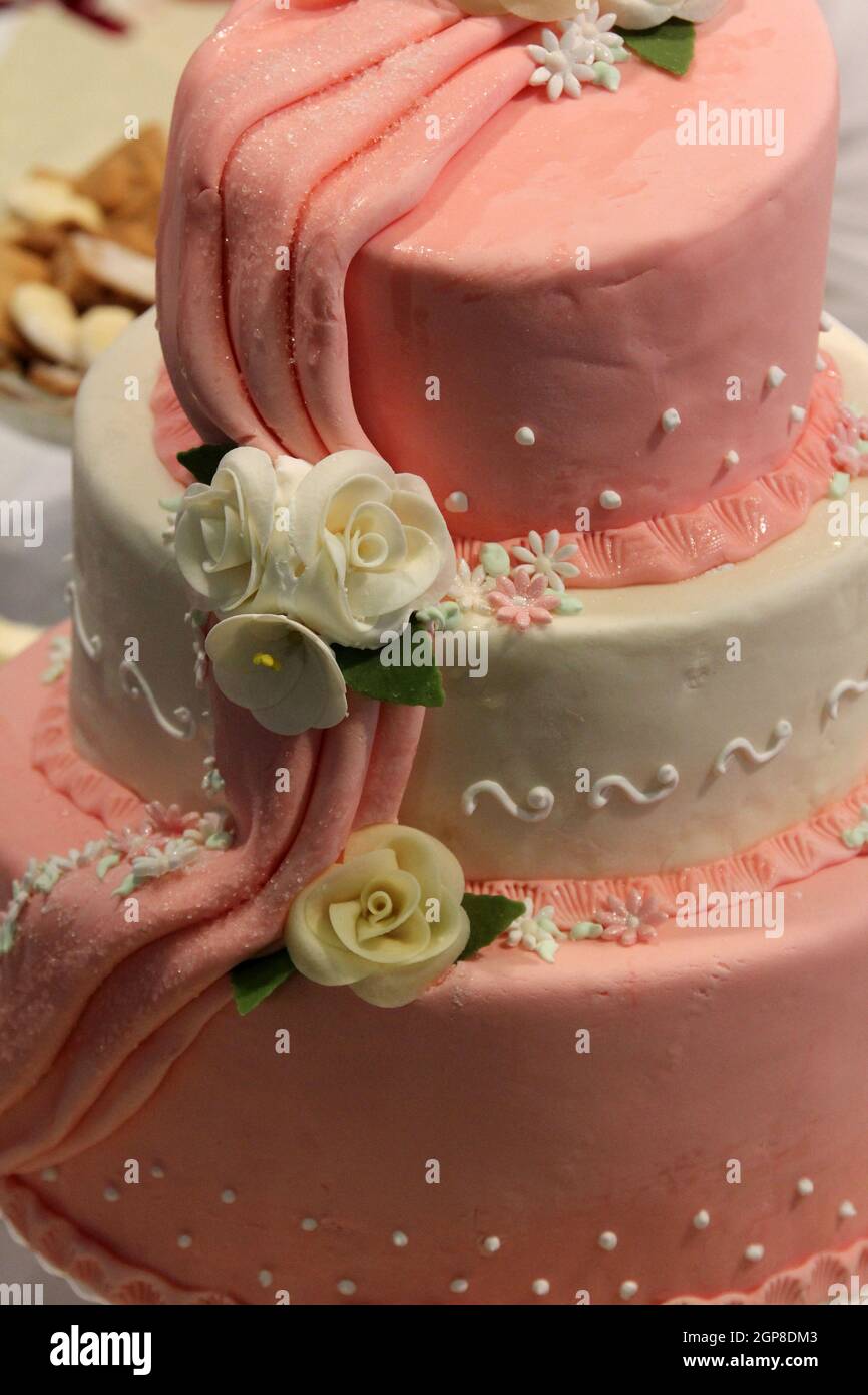 Delicious decorated wedding cake Stock Photo - Alamy