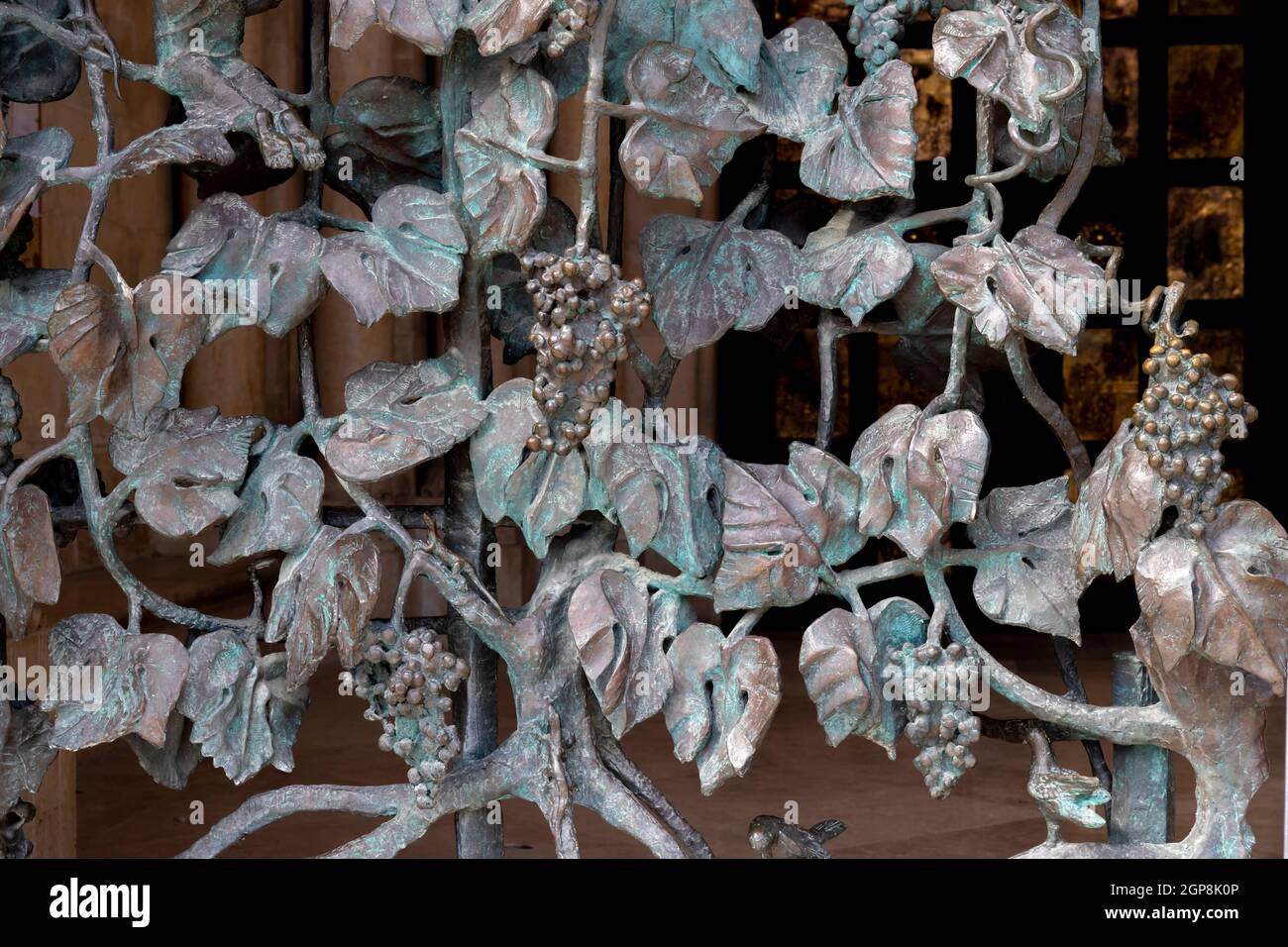 Wrought iron vine grape hi-res stock photography and images - Alamy