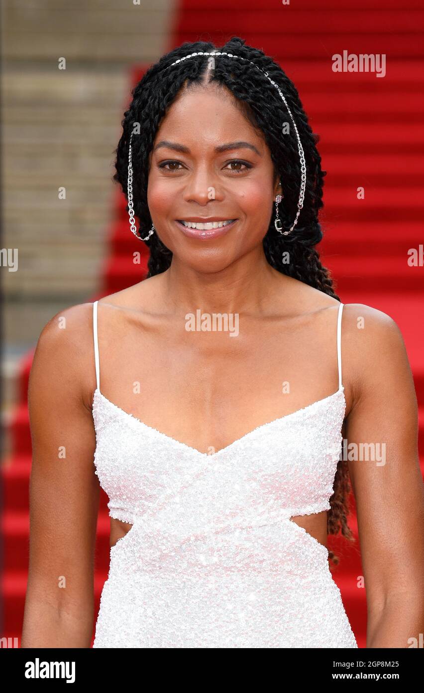 James bond no time to die naomie hi-res stock photography and images ...