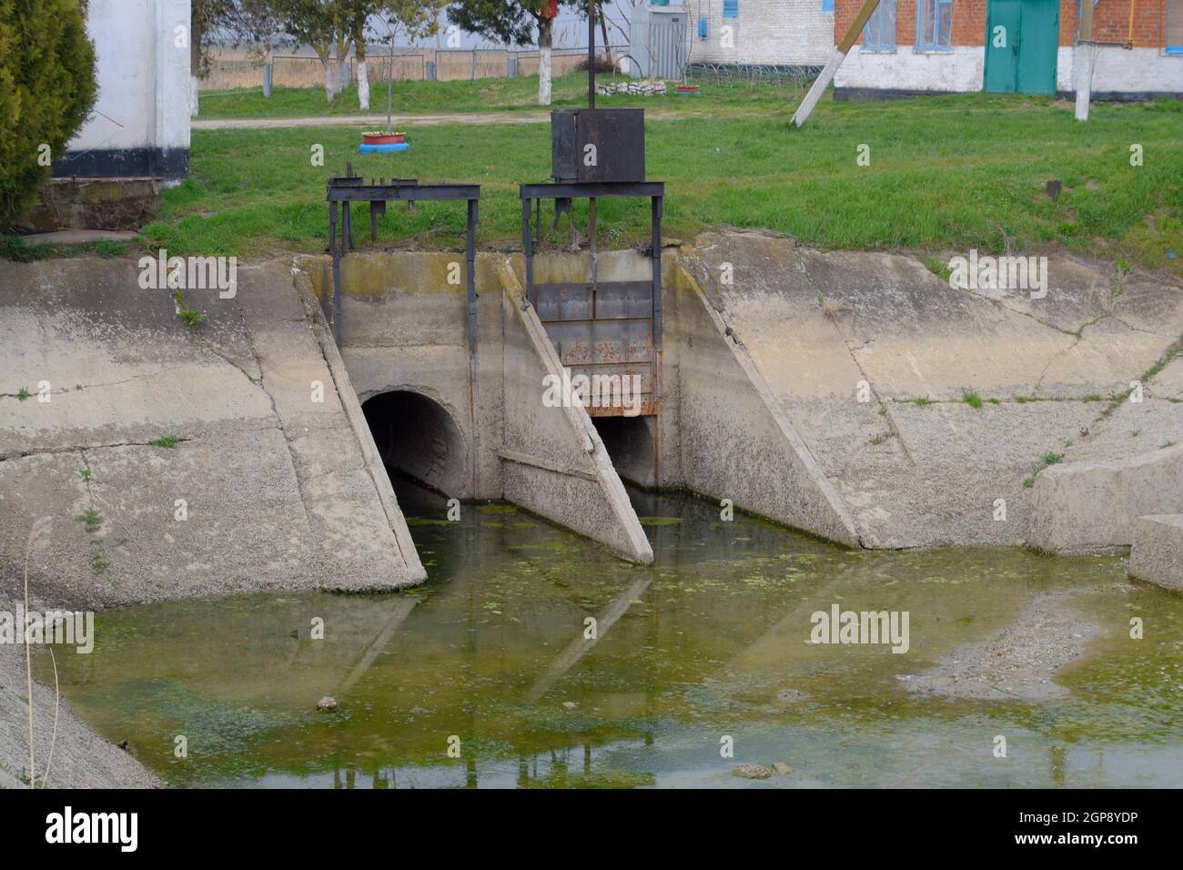 Gateway of a water pumping station. The message of two reservoirs ...