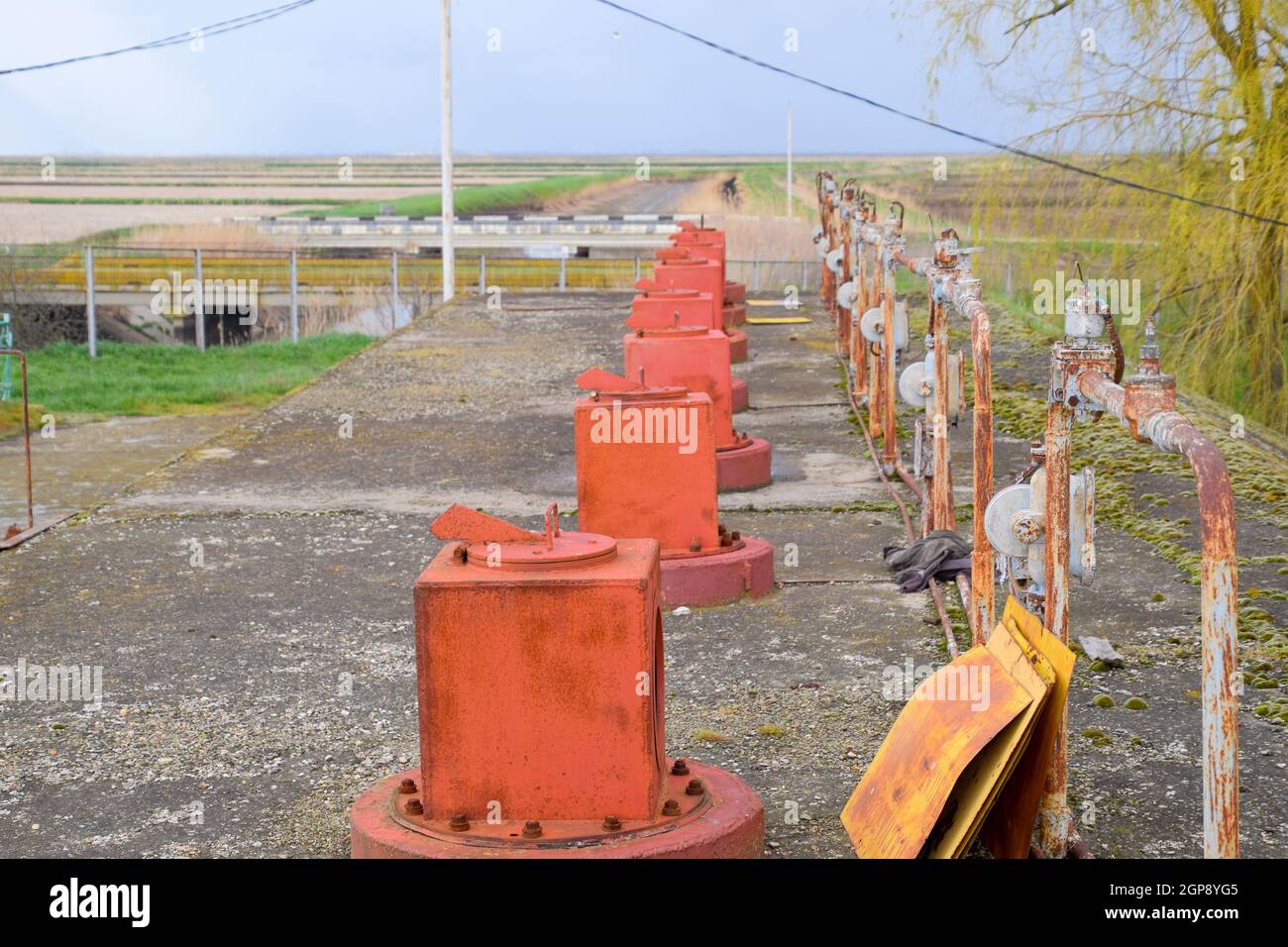 Valves for opening pipes of a water pumping station. Gateway opening ...