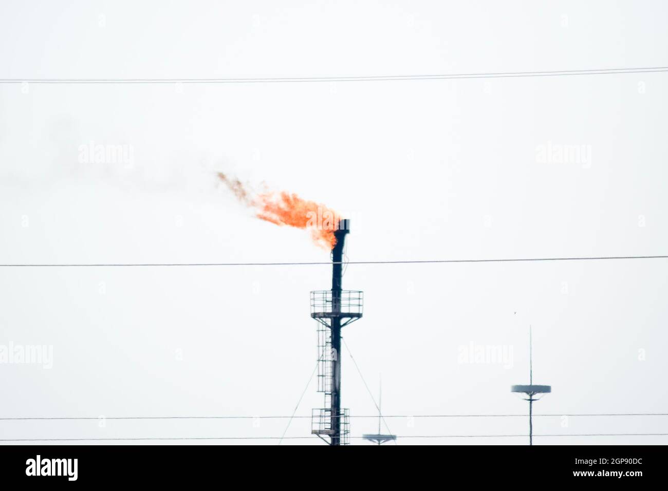 Burning oil tanks oil refinery hi-res stock photography and images - Alamy