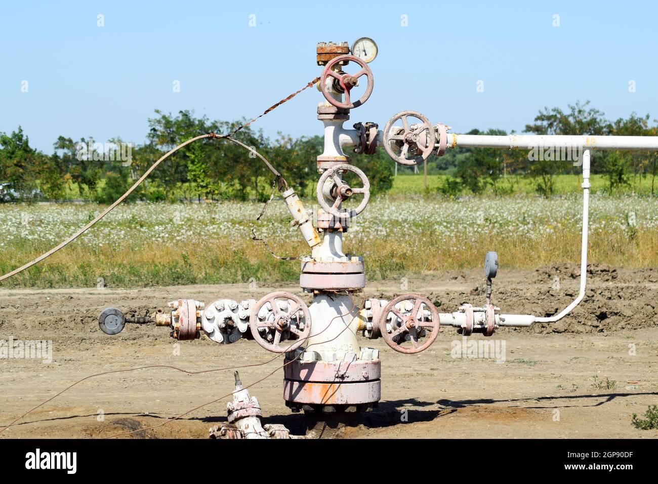 Well for oil and gas production. Oil well wellhead equipment. Oil ...