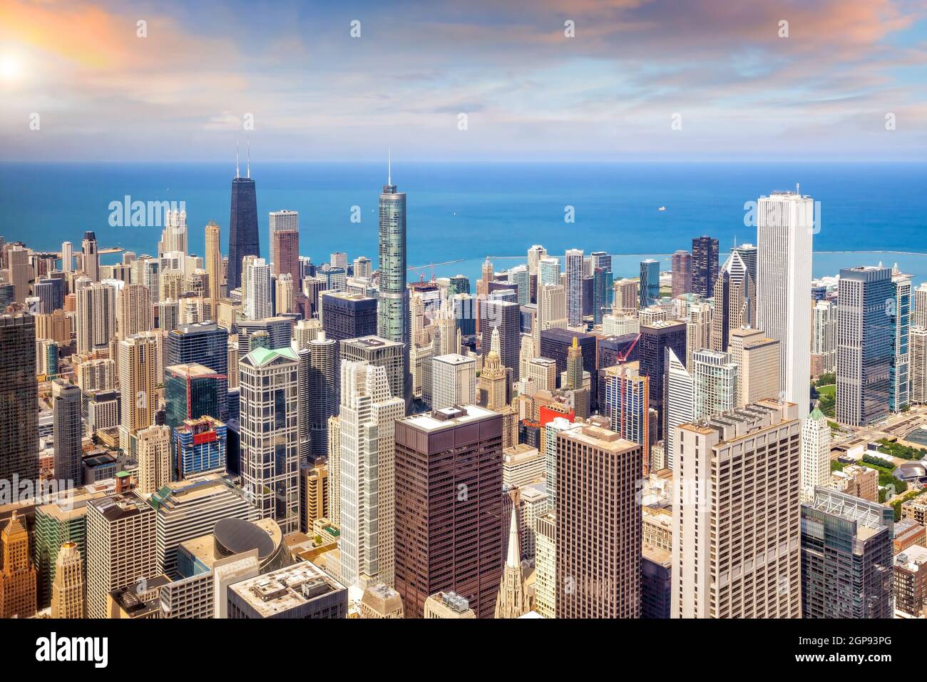 Downtown chicago skyline at sunset Illinois, USA Stock Photo - Alamy