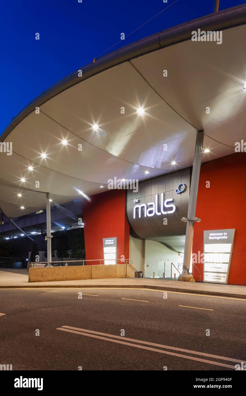 Basingstoke malls hi-res stock photography and images - Alamy