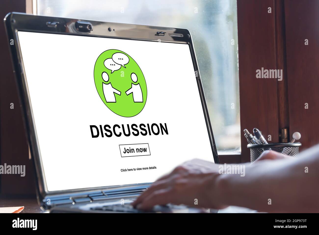 Laptop screen displaying a discussion concept Stock Photo - Alamy