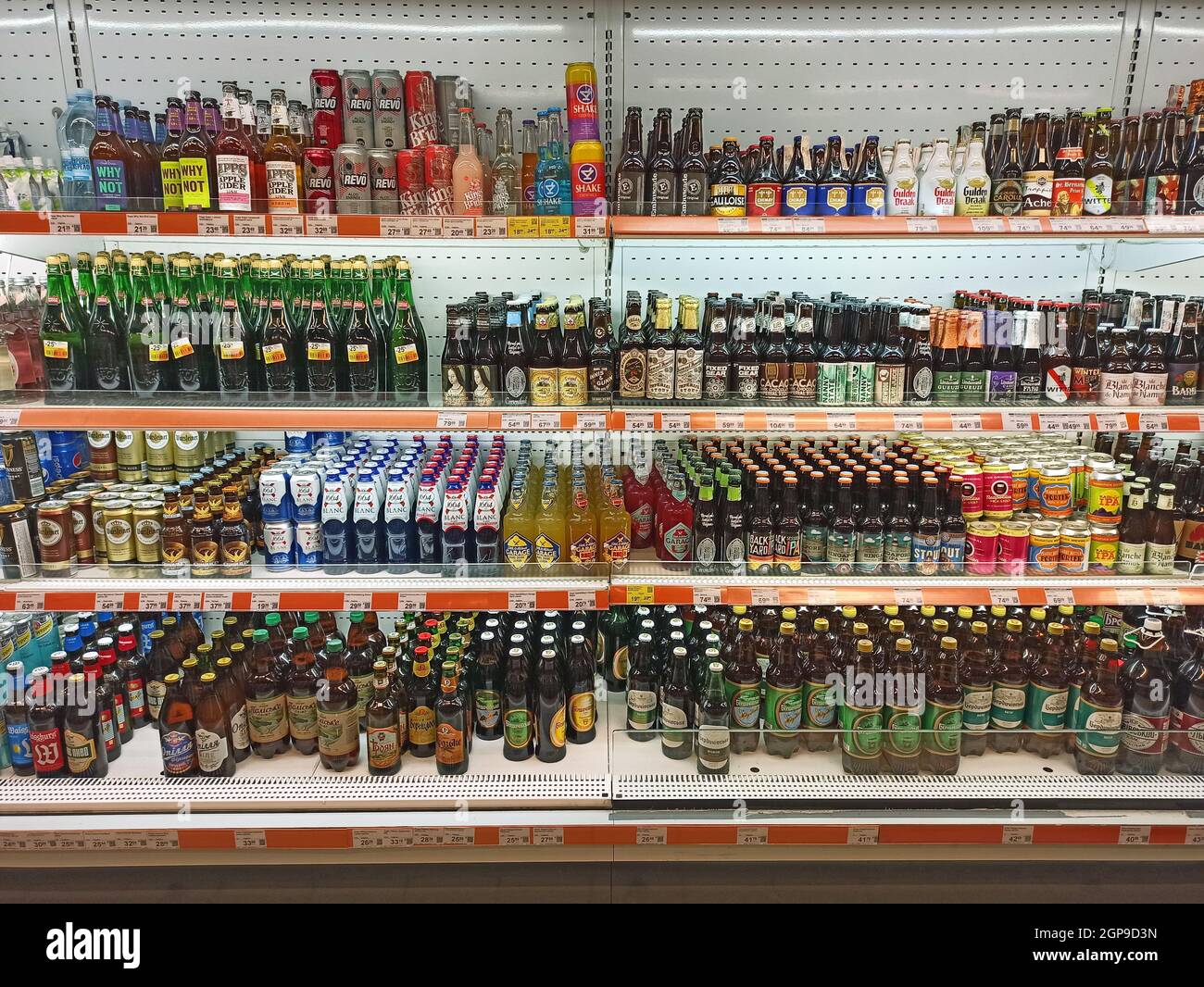 Buying Beers High Resolution Stock Photography and Images - Alamy