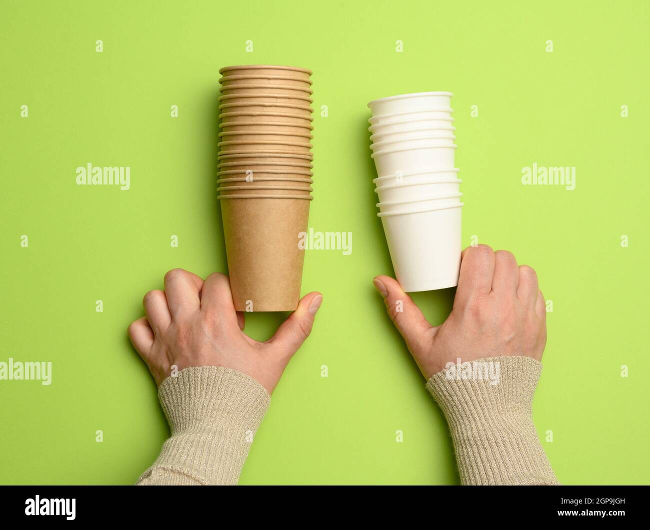 Female hands stack disposable hi-res stock photography and images - Alamy
