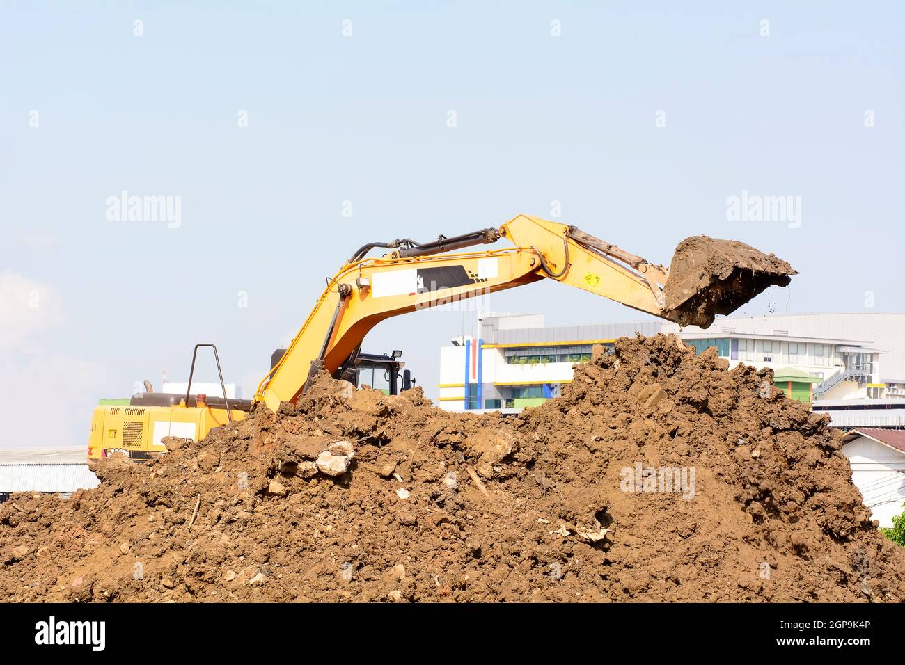 Bulldozer is working in the construction field Stock Photo - Alamy