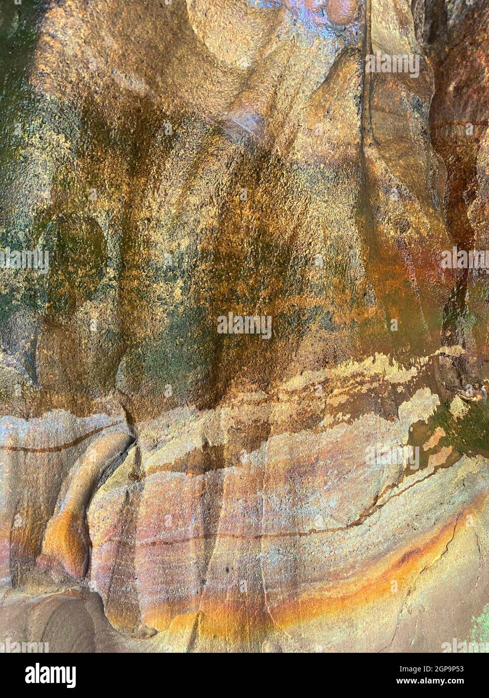 Kakadu aboriginal cave paintings hi-res stock photography and images - Alamy