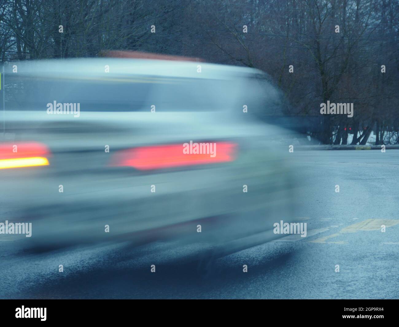 motion blur car, red traffic lights Stock Photo - Alamy