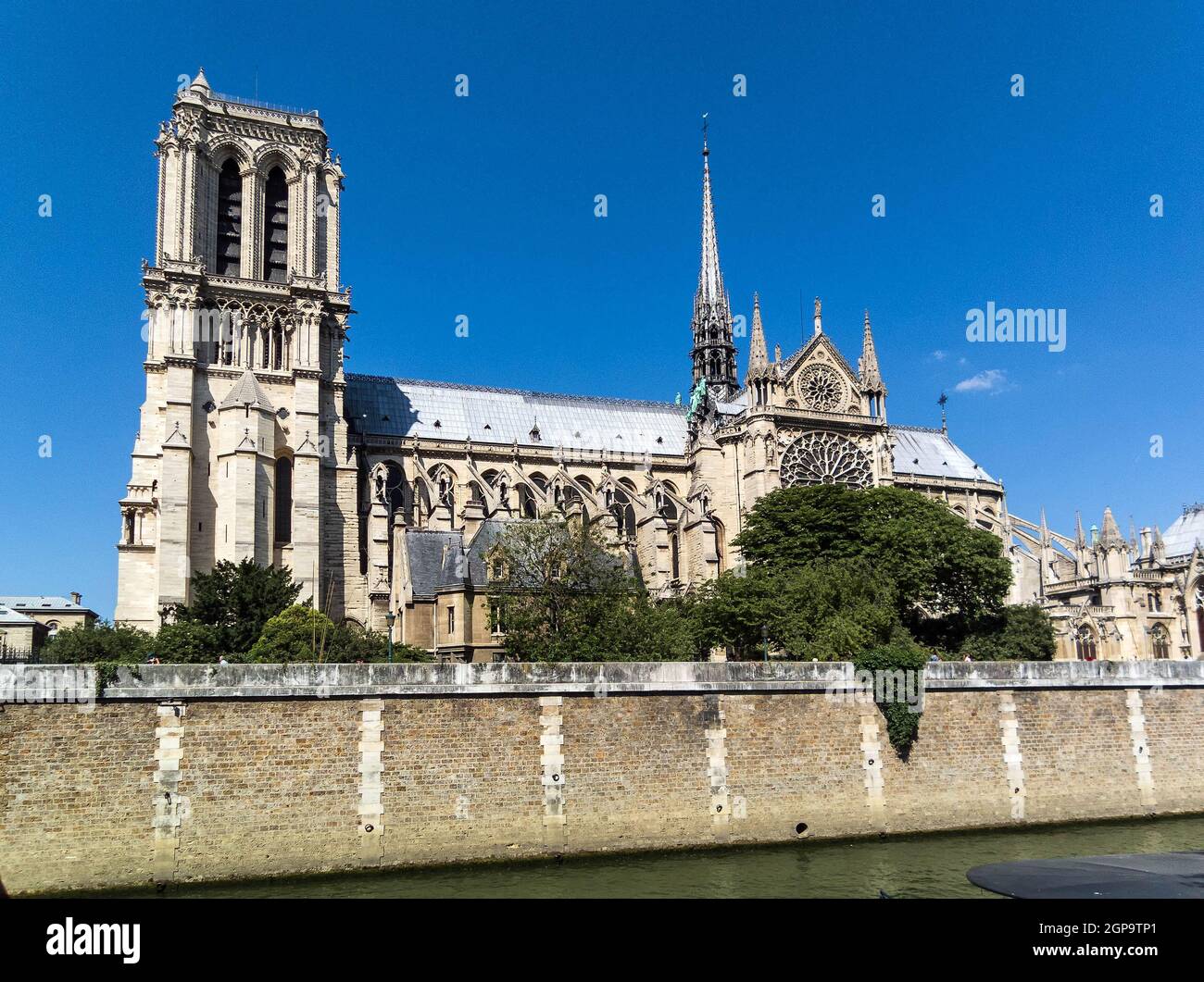 Cathedrale Notre Dame de Paris cite - catholic dome Stock Photo - Alamy