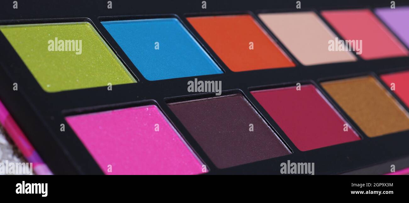 Blue color palettes hi-res stock photography and images - Alamy