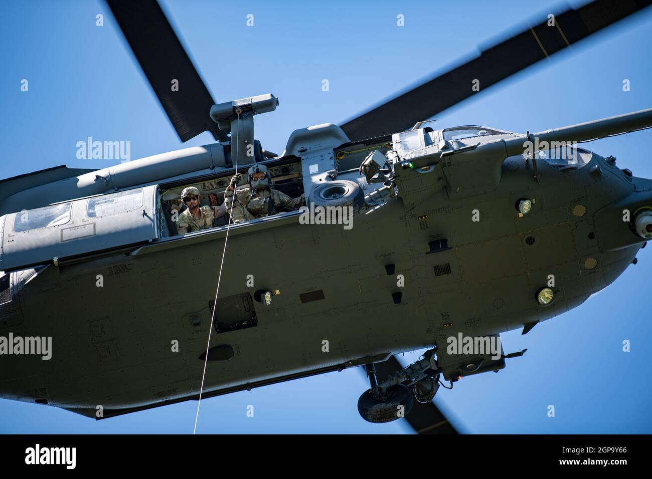 Aircraft extraction hi-res stock photography and images - Alamy