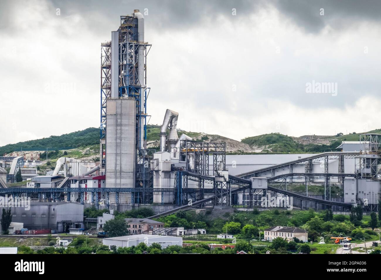 Big cement factory. Nizhnebakansky a cement plant Stock Photo - Alamy