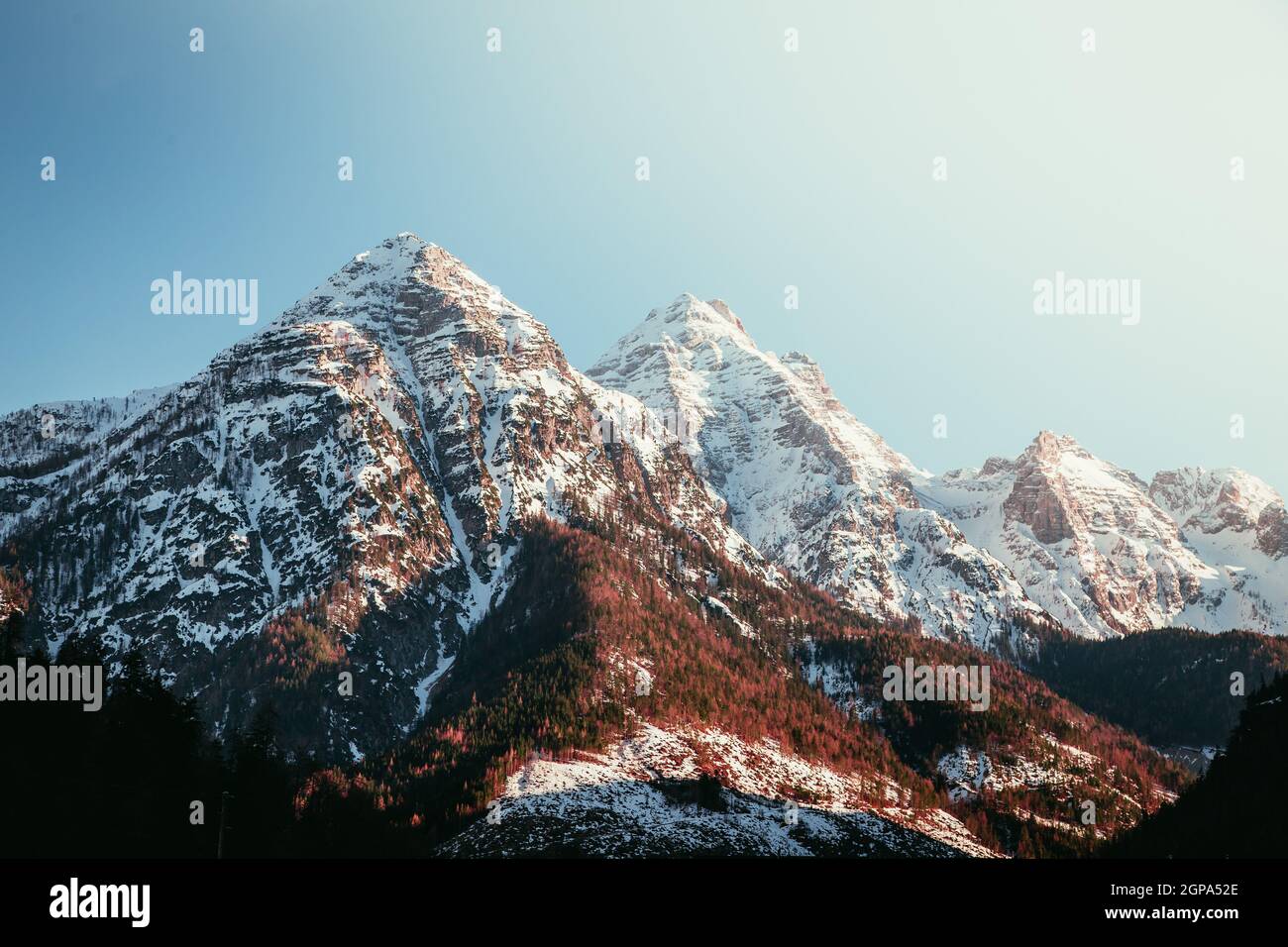 Idyllic snowy mountain peaks, landscape, Alps, Austria Stock Photo - Alamy