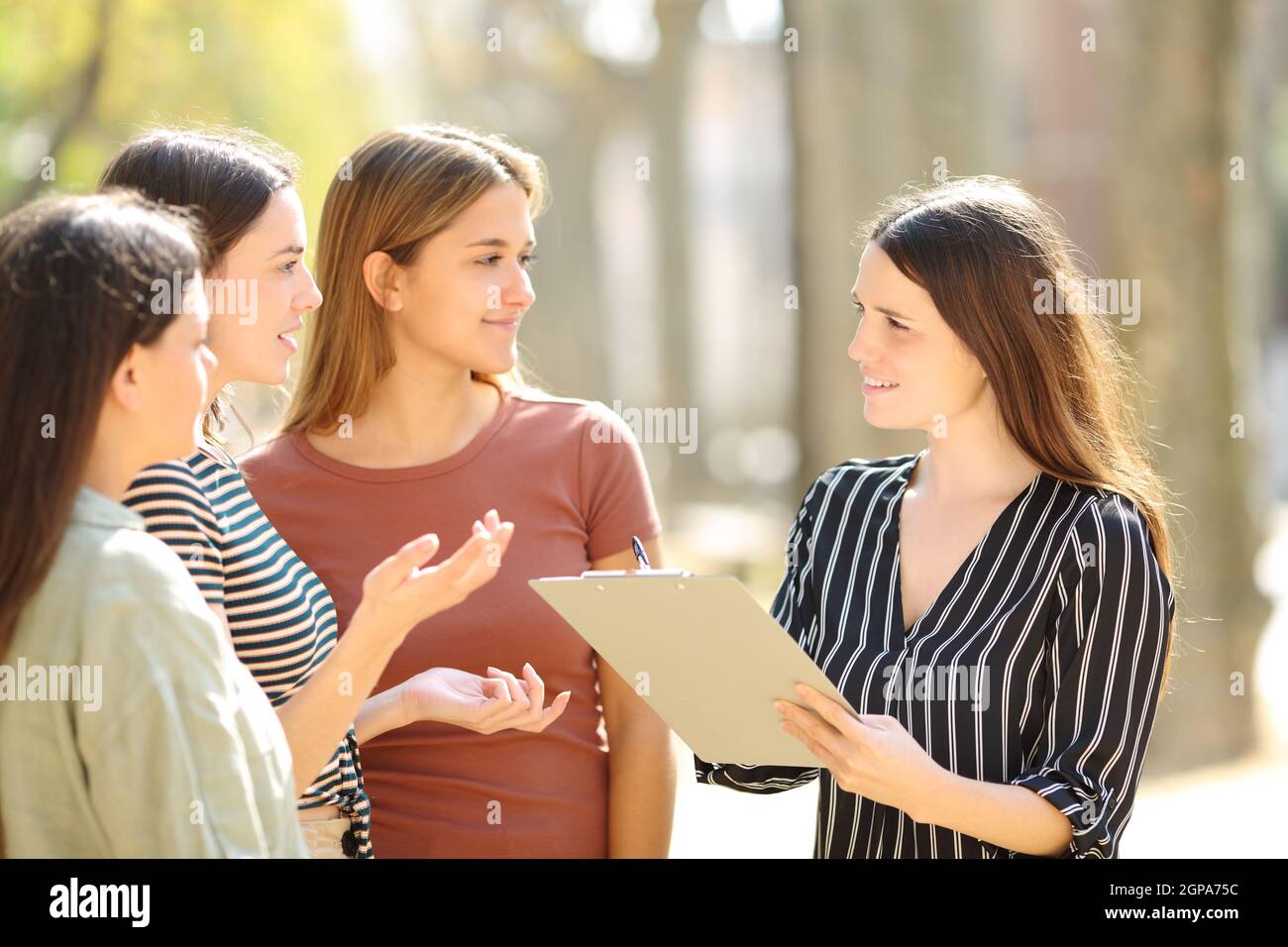 Interview street survey hi-res stock photography and images - Alamy