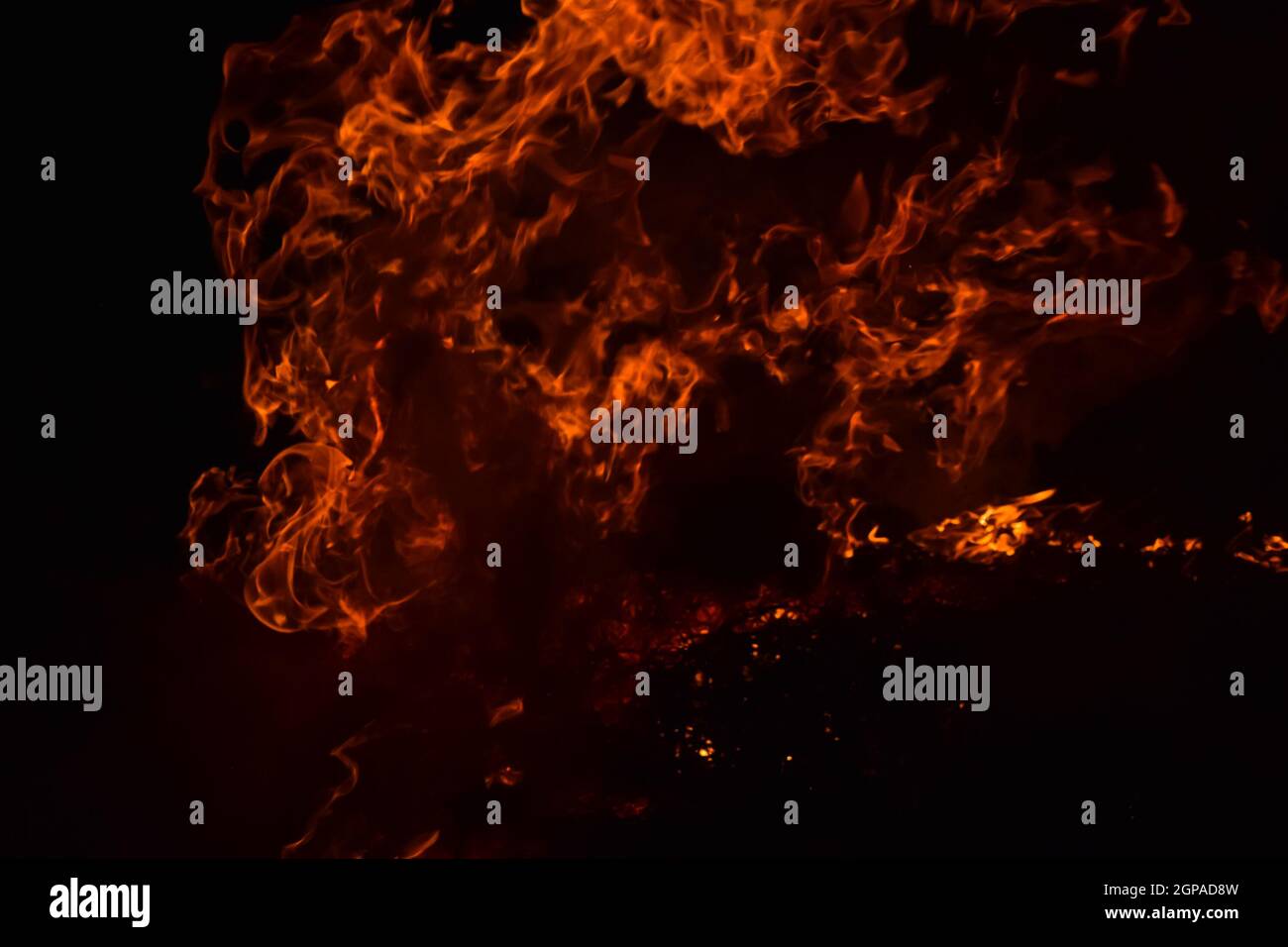 Night fire burning rice hi-res stock photography and images - Alamy