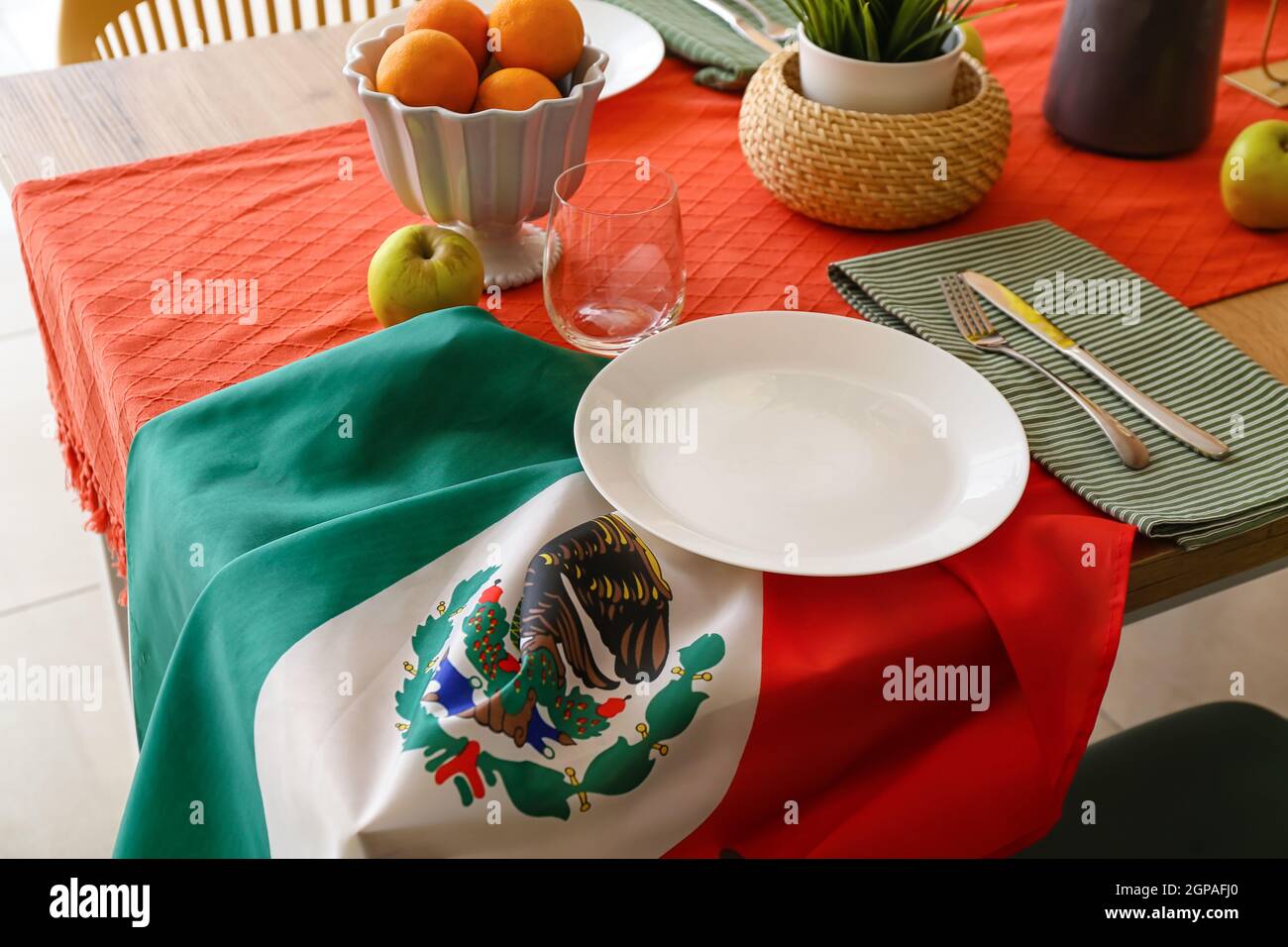 Spanish table setting traditional food hi-res stock photography and ...