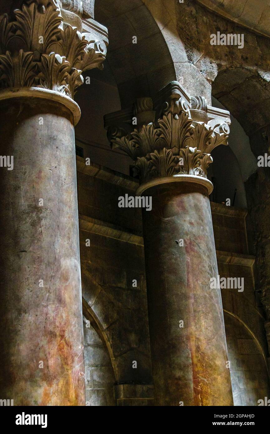 Detail view corinthian columns at hole sepulchre church, jerusalem ...