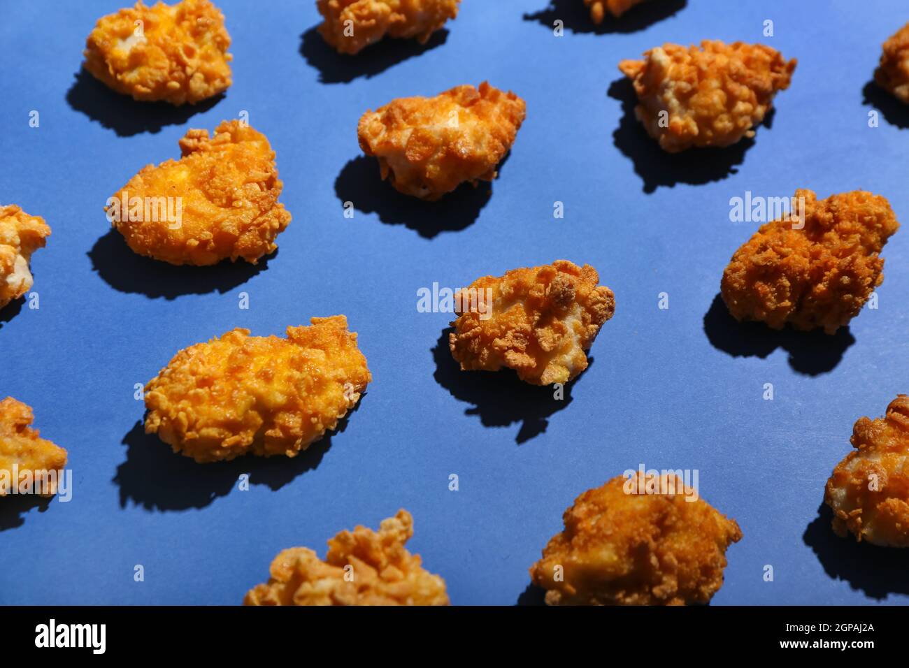 Fried popcorn chicken hi-res stock photography and images - Alamy