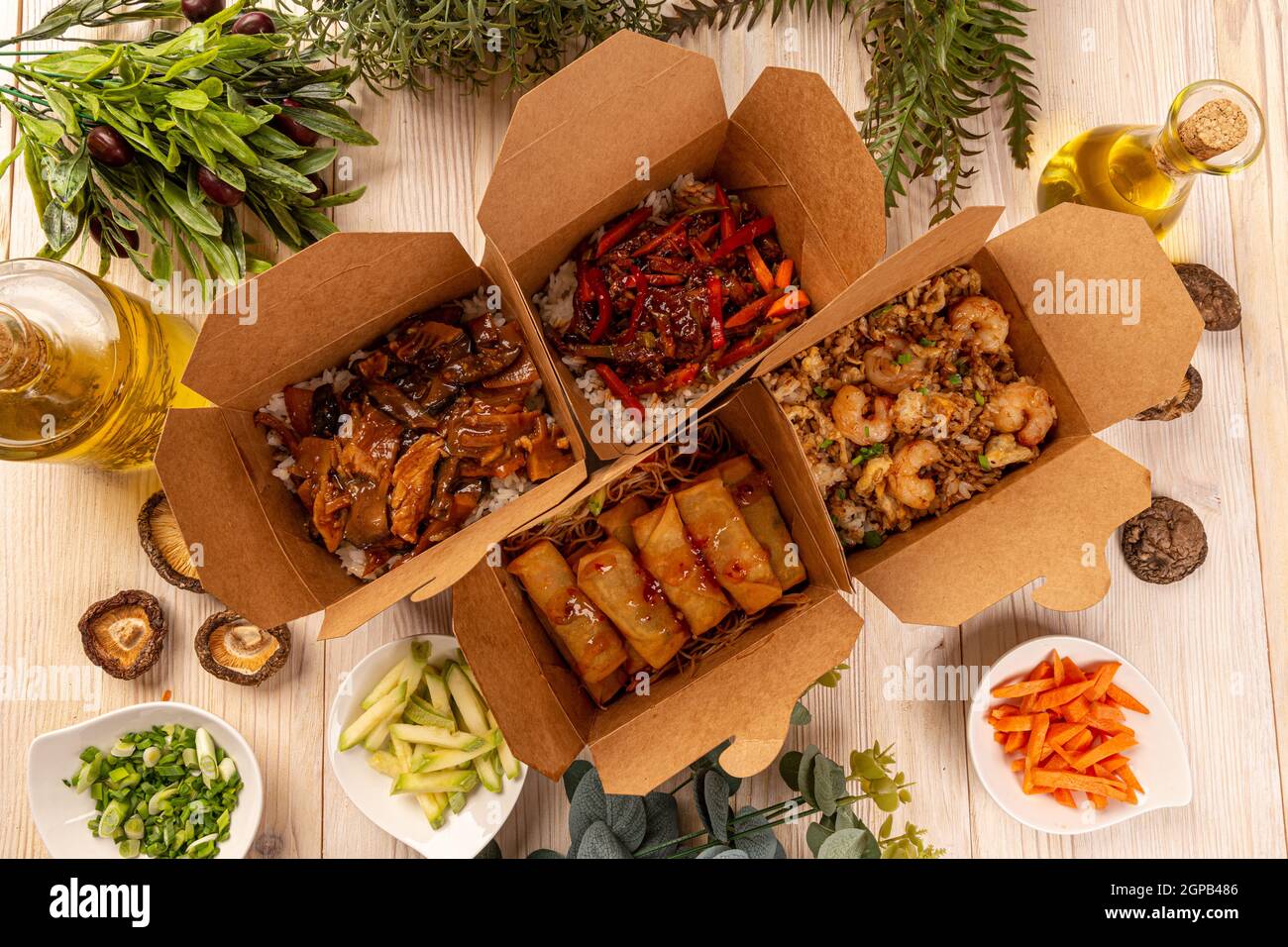 Flat lay of Chinese takeaway food packaged in special boxe Stock Photo ...