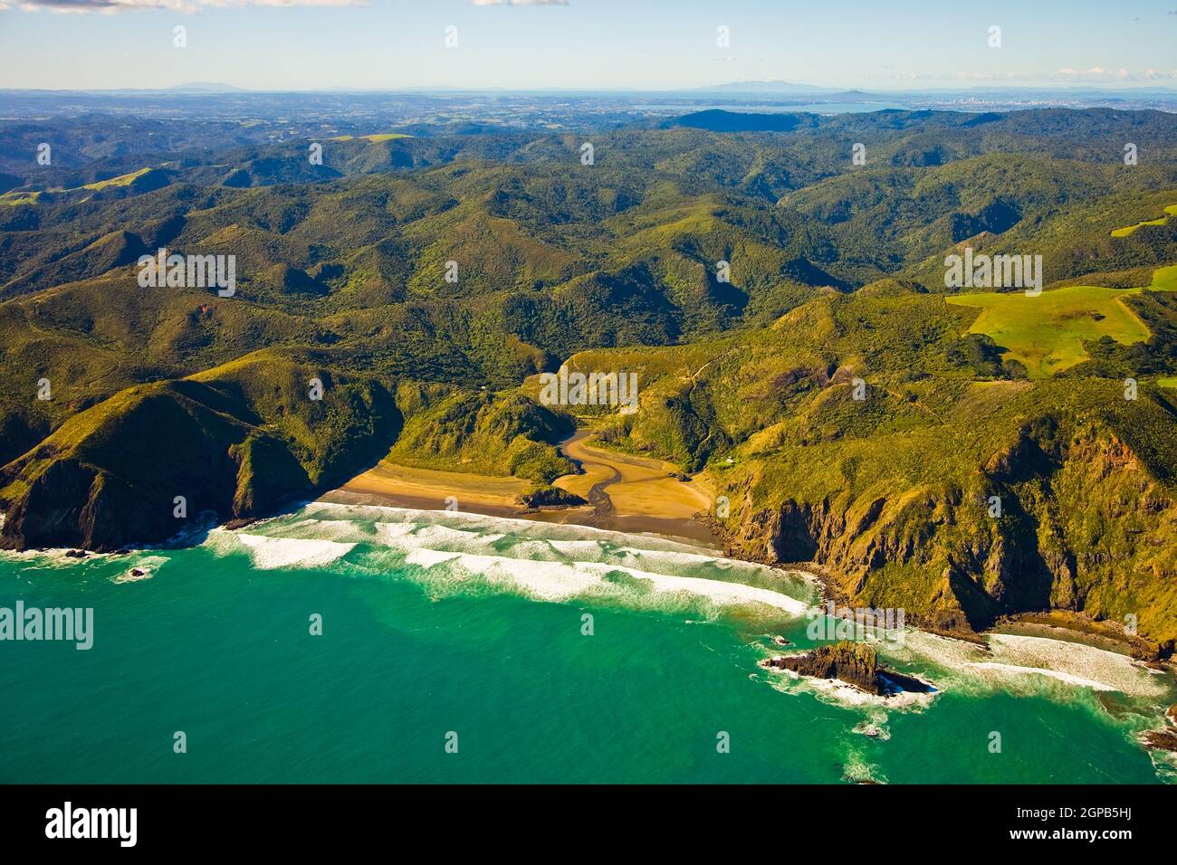 West auckland beaches hi-res stock photography and images - Alamy
