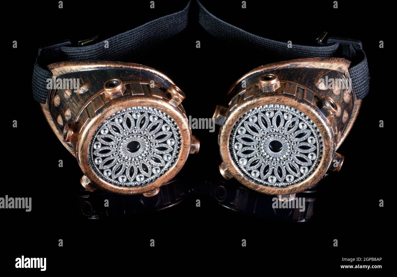 Steampunk goggles hi-res stock photography and images - Alamy