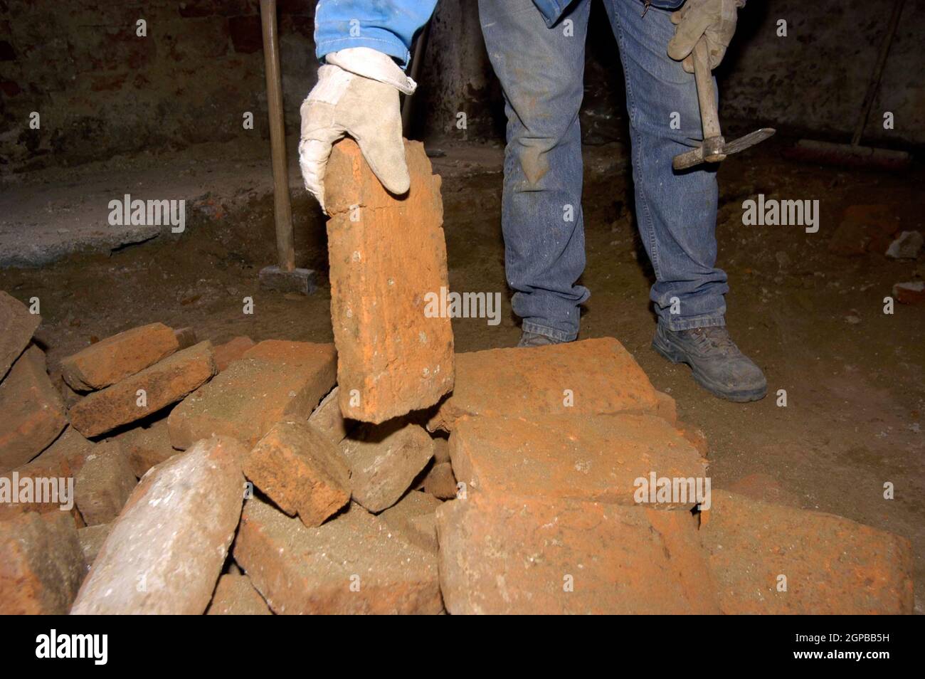 Building botch hi-res stock photography and images - Alamy