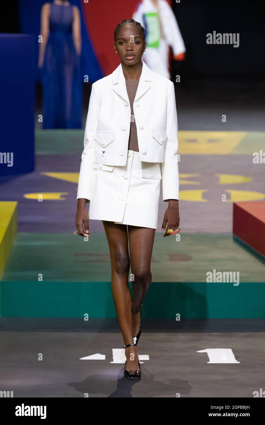 Paris, France. 28th September 2021: DIOR SS22 runway during Paris ...
