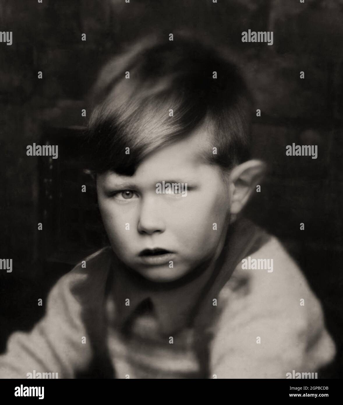 1948 c. , GREAT BRITAIN : The celebrated british Glam Rock Star singer ...