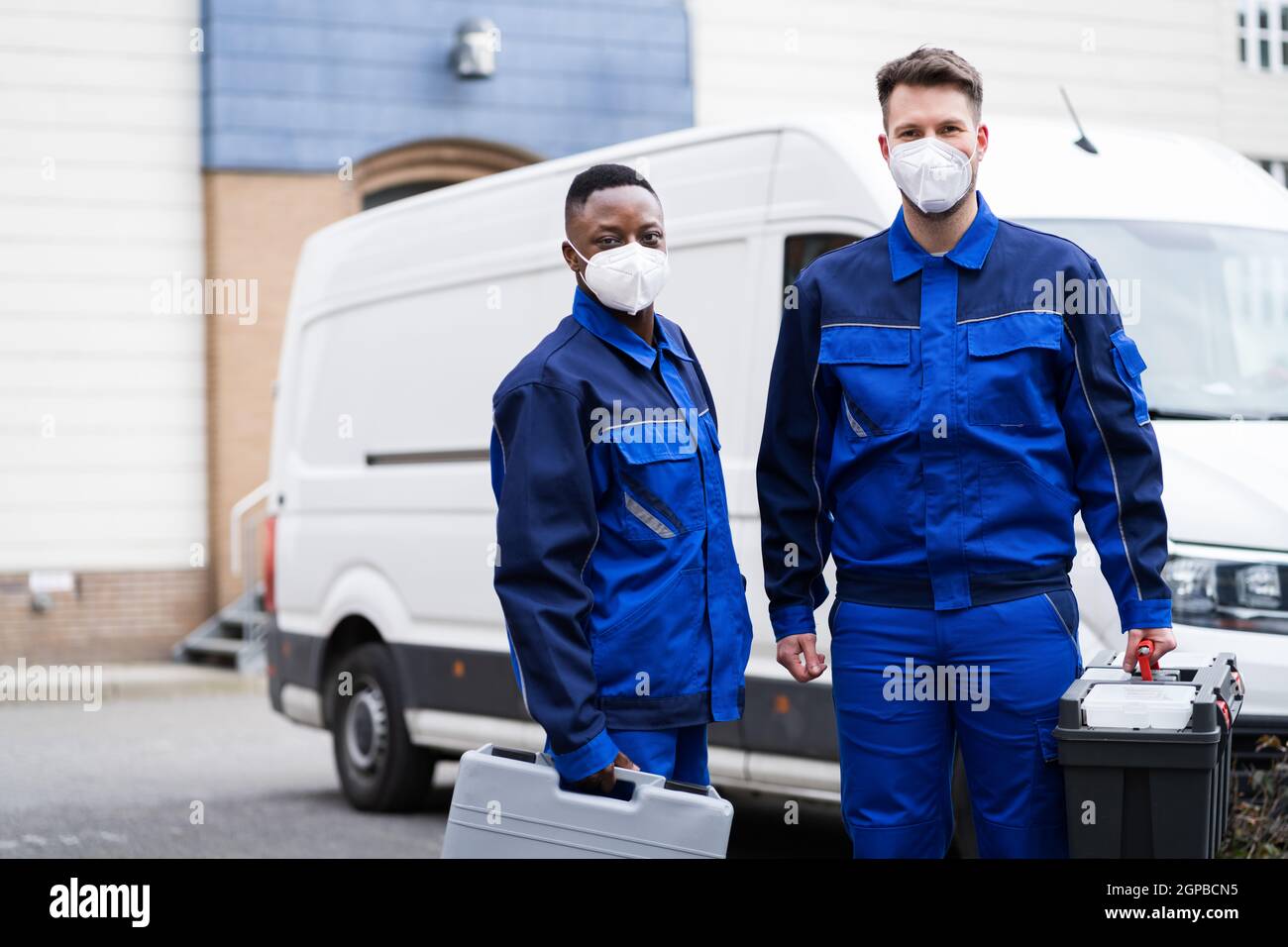 Electrician van hi-res stock photography and images - Alamy