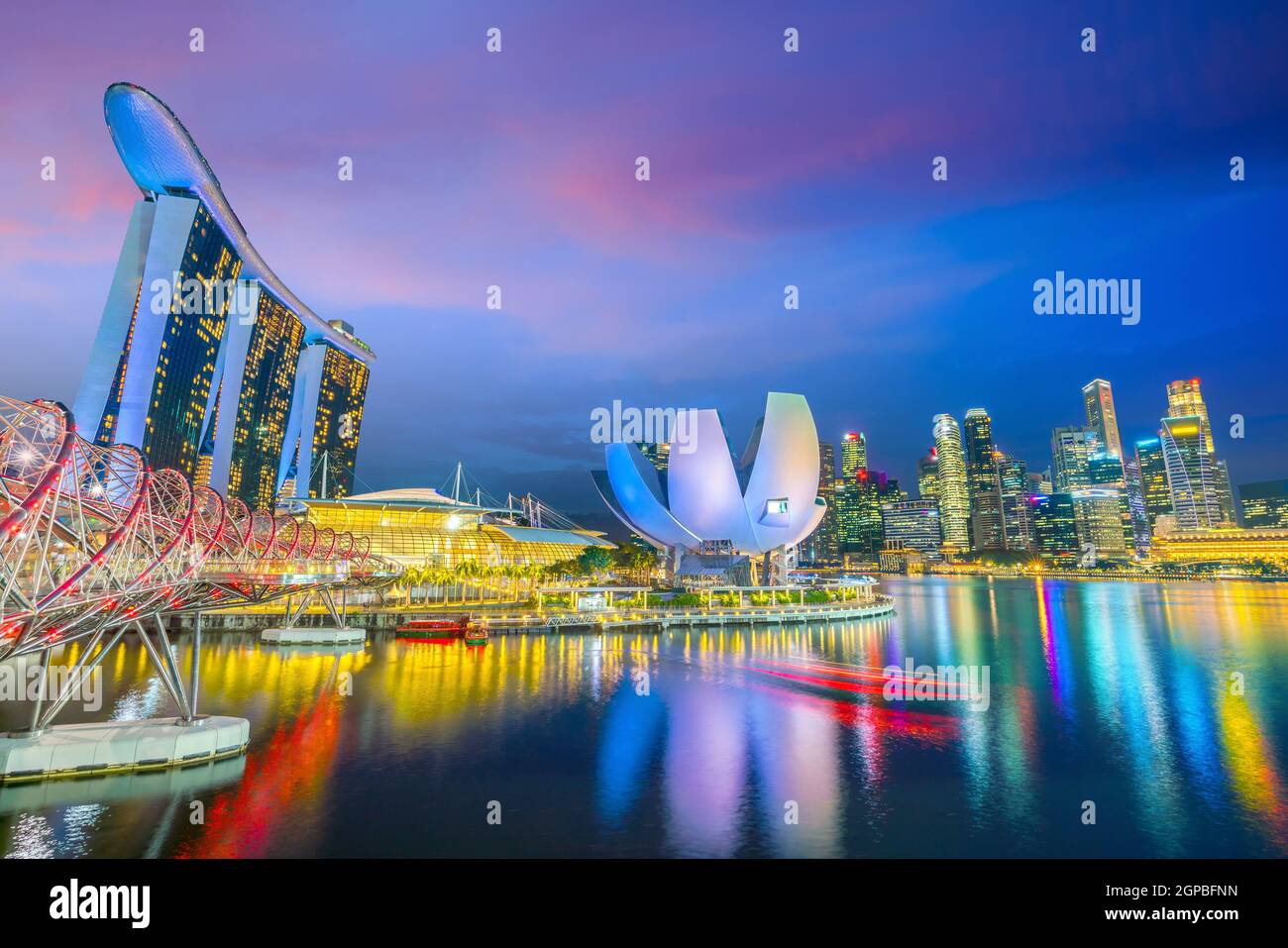 Singapore downtown skyline hi-res stock photography and images - Alamy