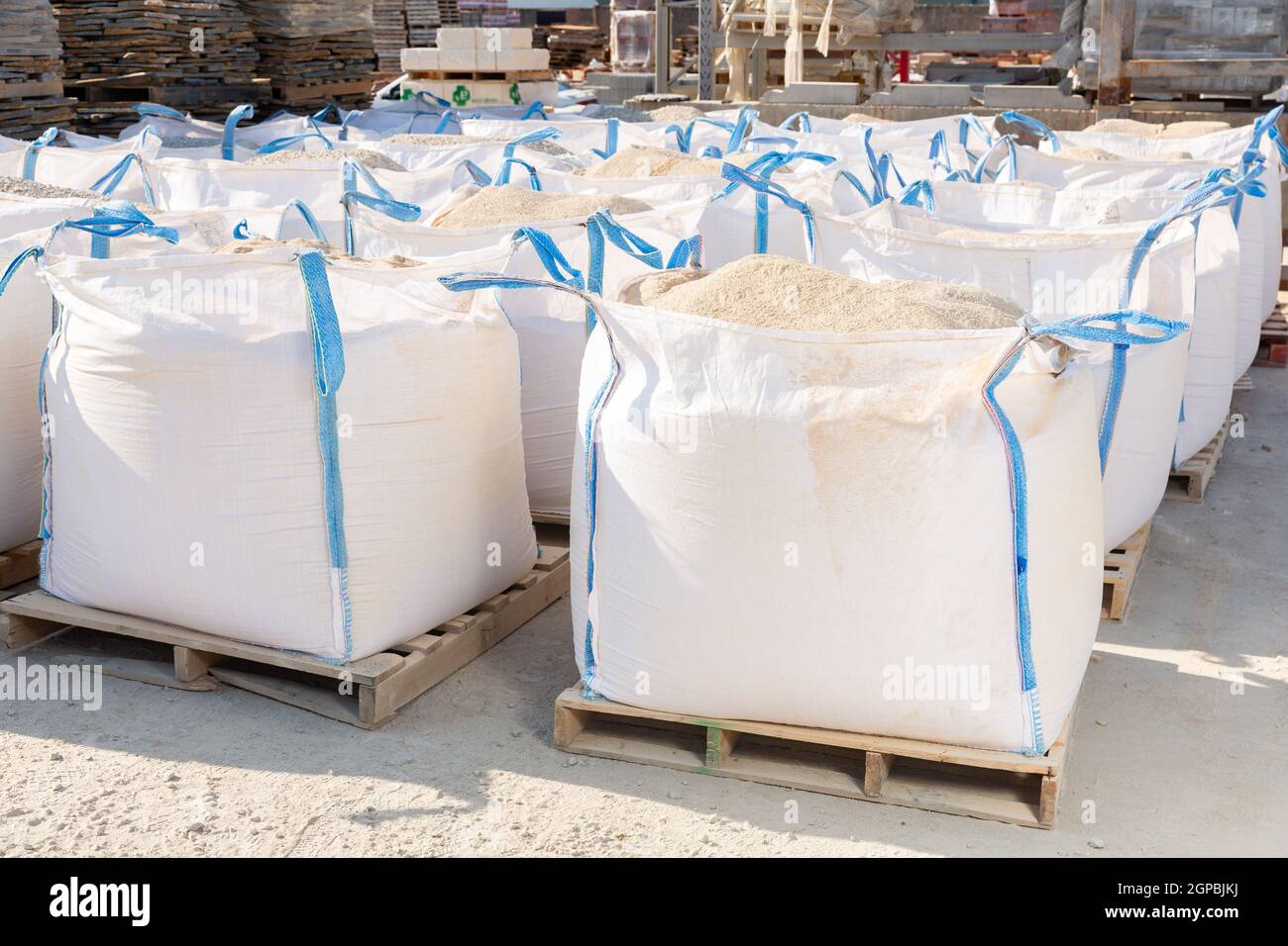 Building mixture hi-res stock photography and images - Alamy