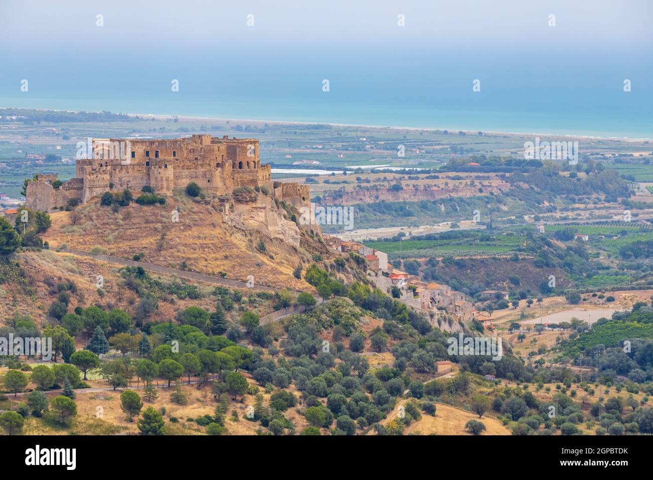 Rocca imperiale hi-res stock photography and images - Alamy