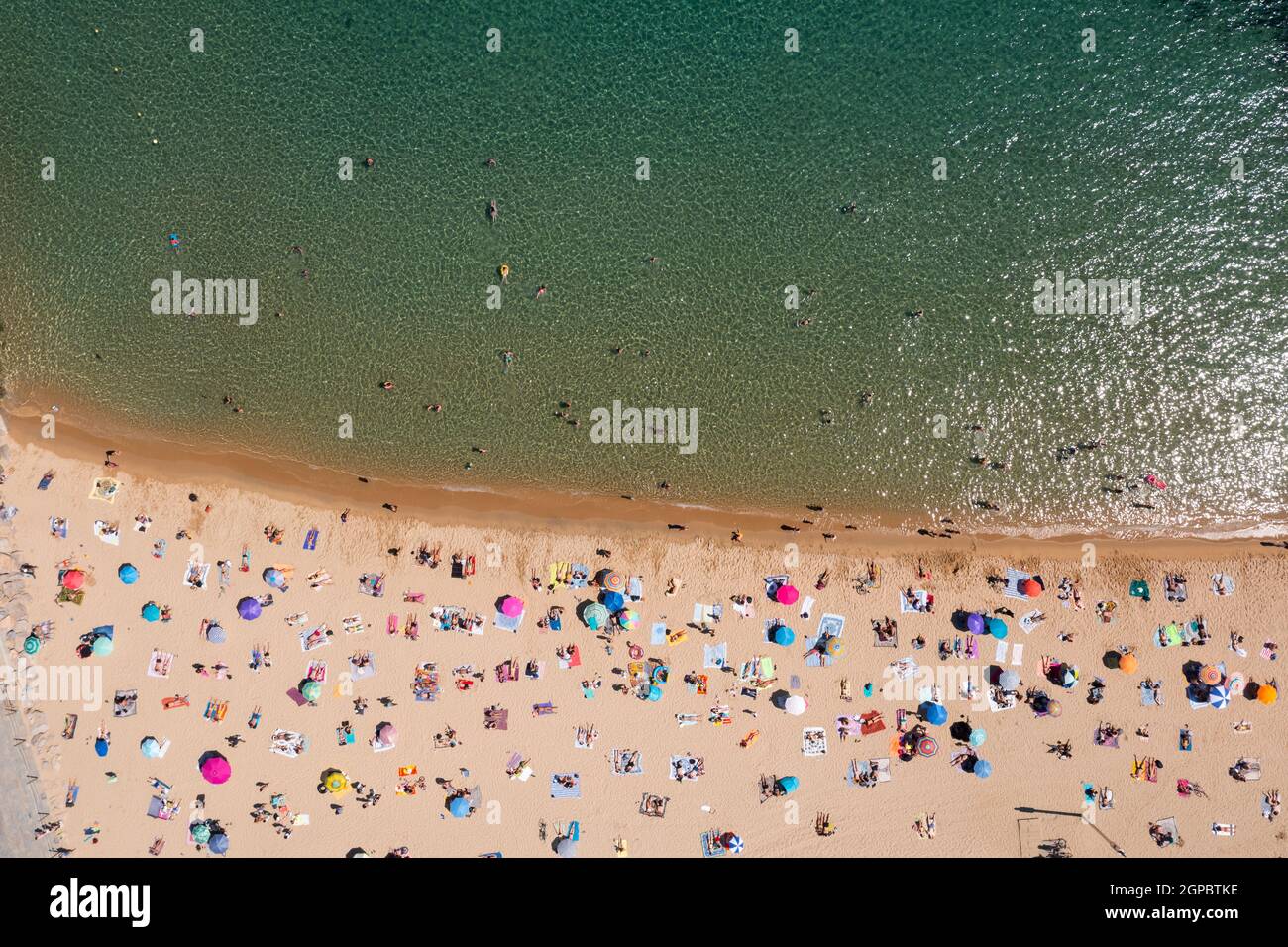 Seashore transparent water overhead aerial hi-res stock photography and ...