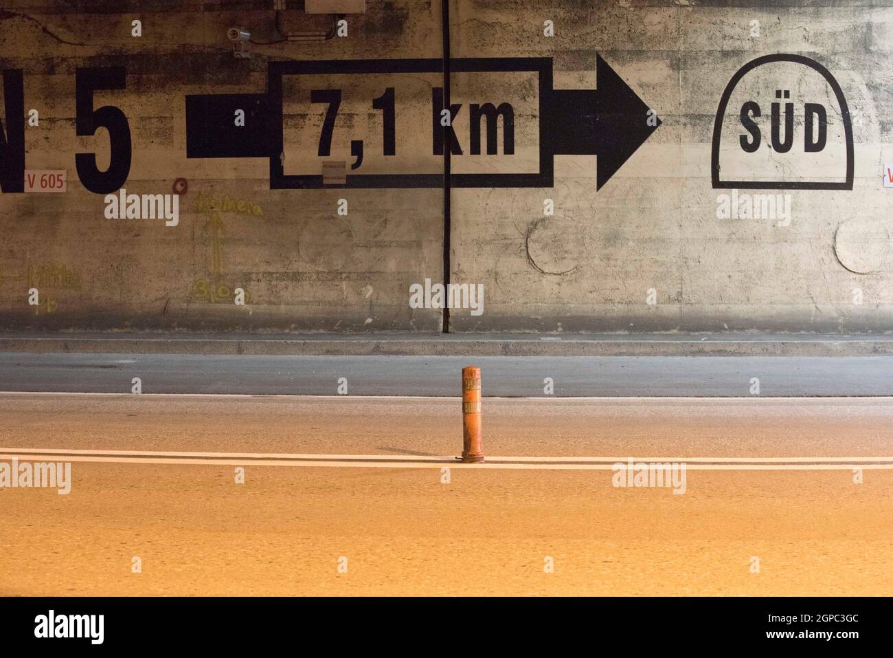 Escape ways hi-res stock photography and images - Alamy