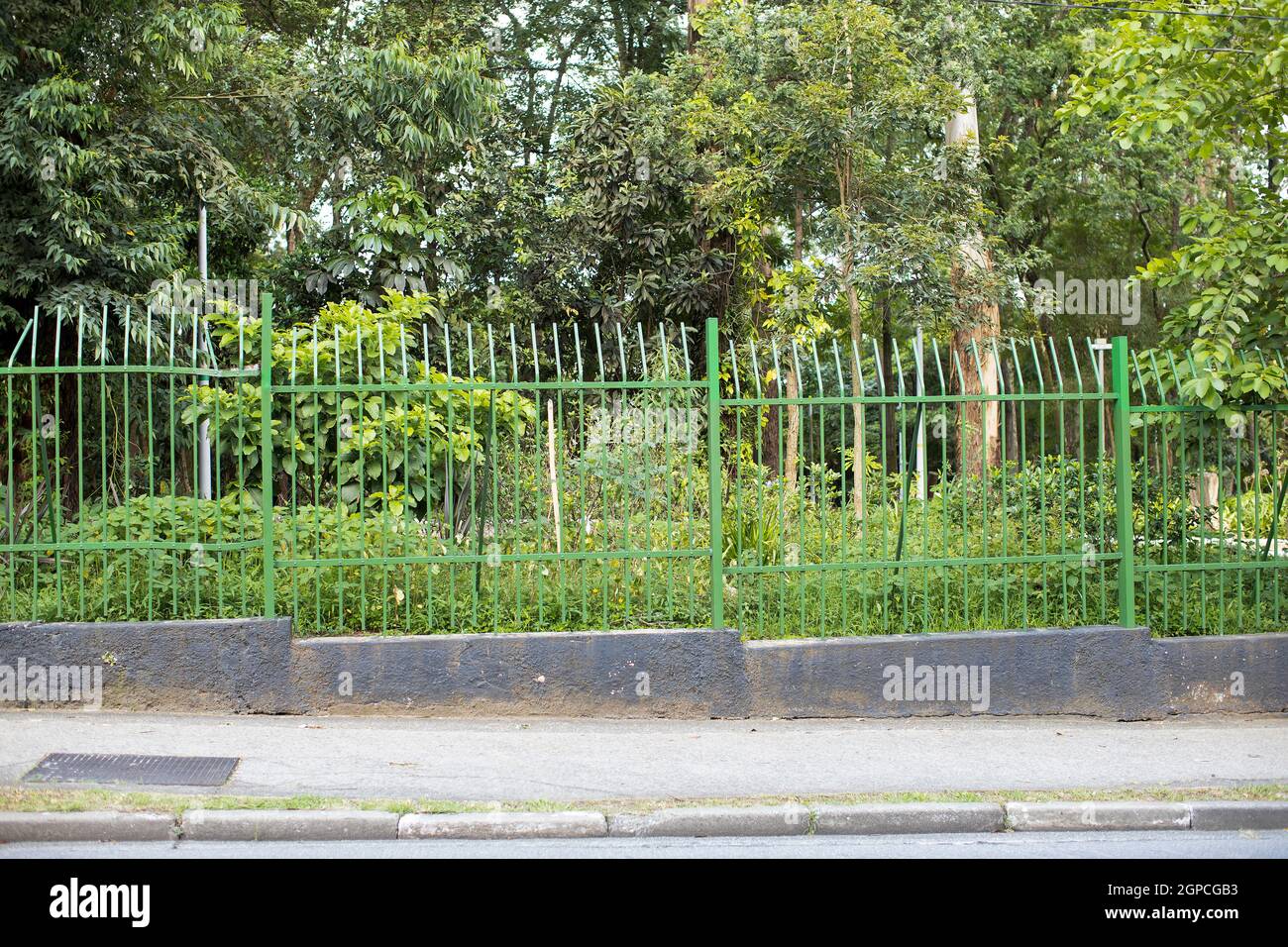 Ibirapuera park Sao paulo Brazil metal gate Stock Photo - Alamy