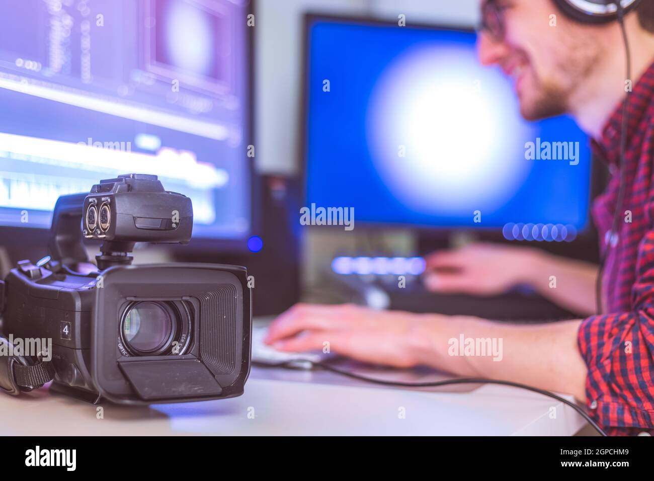 Film editor mixing desk hi-res stock photography and images - Alamy