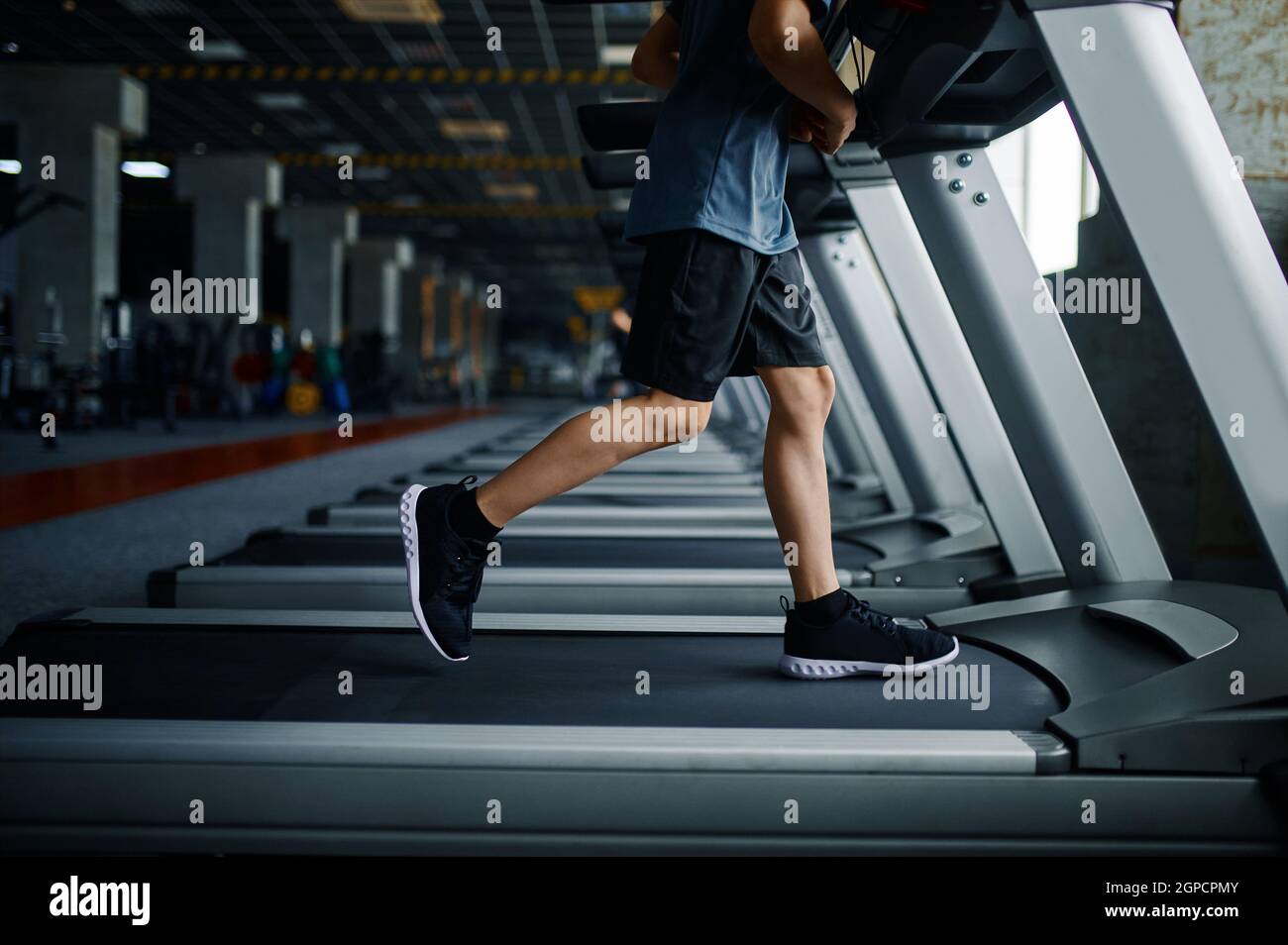 Teen treadmill exercise male hi-res stock photography and images - Alamy