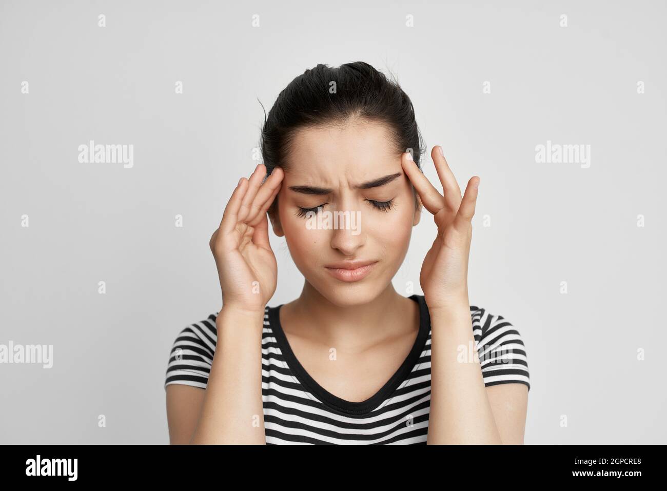 sick woman headache painful syndrome discomfort health problems Stock ...