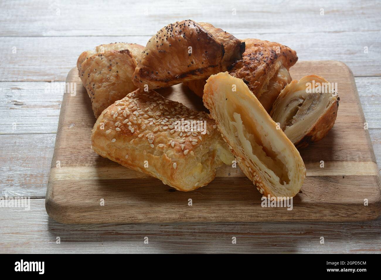 Middle eastern arabic samosa hi-res stock photography and images - Alamy