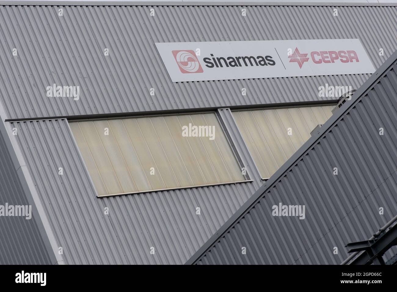 Genthin, Germany. 24th Sep, 2021. "Sinarmas" and "Cepsa" are written on ...